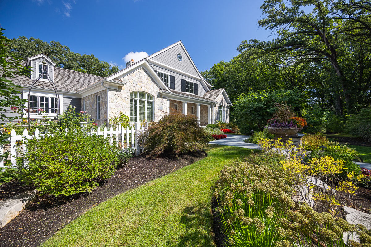 Residential Landscape Maintenance & Irrigation Services - Vernon Hills ...