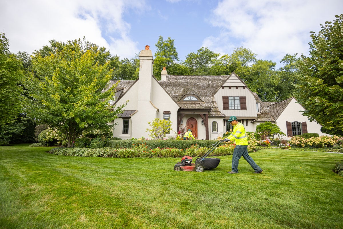 Residential Landscape Maintenance & Irrigation Services - Vernon Hills ...