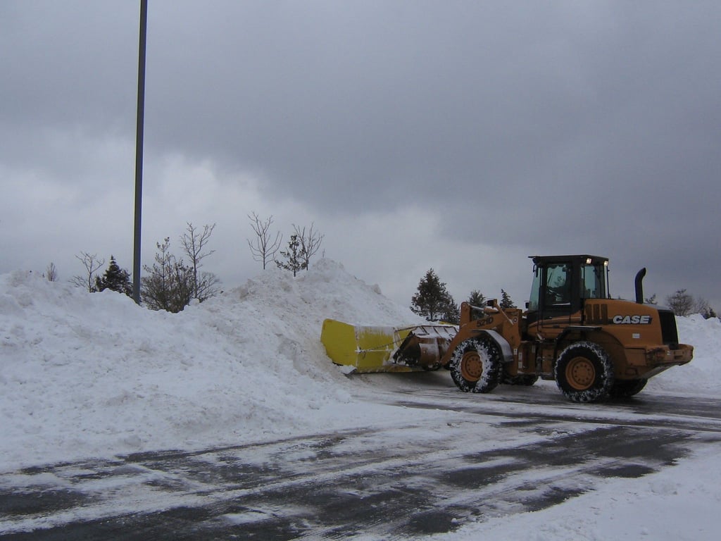 8 Snow Removal Safety Tips for Your Commercial Business
